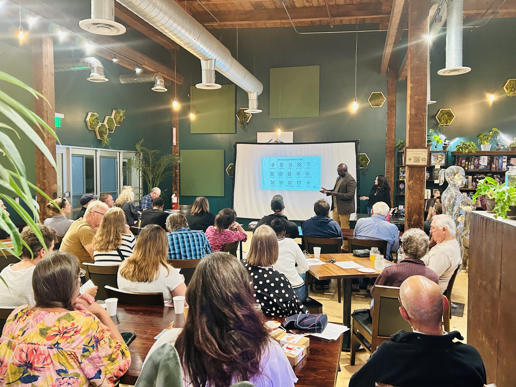 Paper City Pitch Contest - Discover Downtown Westbrook